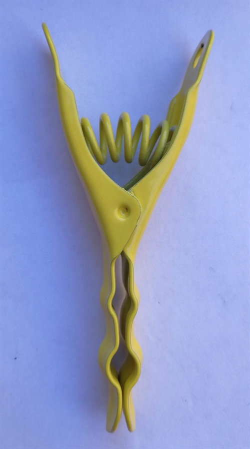 Omega clothes pegs, 20 years warranty, stainless, yellow